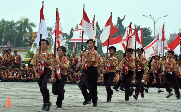 Melihat Atraksi Bendera Gerakan Pramuka 0 : Foto Okezone Foto