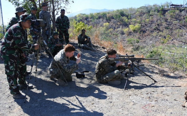 Marinir Indonesia dan Marinir Amerika Latihan Menembak Bersama 0 : Foto ...