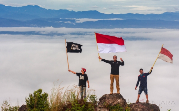Fenomena Samudra Awan di Bukit Suligi 0 : Foto Okezone Foto