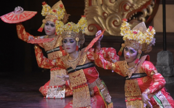 Kreasi Seni Tari Inovatif Karya para Seniman Bali 0 : Foto Okezone Foto