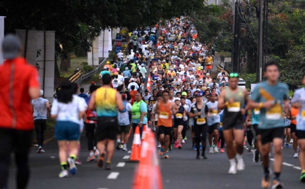 13 Ribu Orang Ikut Lomba Lari Maybank Marathon Bali 0 : Foto Okezone Foto