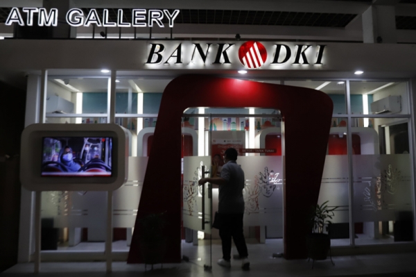 Layanan Transaksi Bank DKI Kembali Normal 0 : Foto Okezone Foto