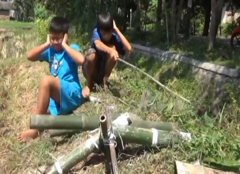 Meriam Bambu, Permainan Tradisional di Bulan Ramadan : Okezone Video