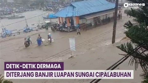 Detik-Detik Dermaga dan Rumah Warga Diterjang Banjir Luapan Sungai Cipalabuhan : Okezone Video