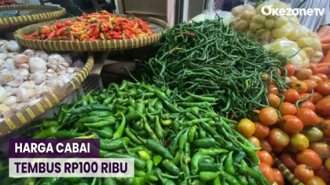 Harga Cabai Tembus Rp100 Ribu per Kg, Omzet Pedagang Turun 60 Persen : Okezone Video